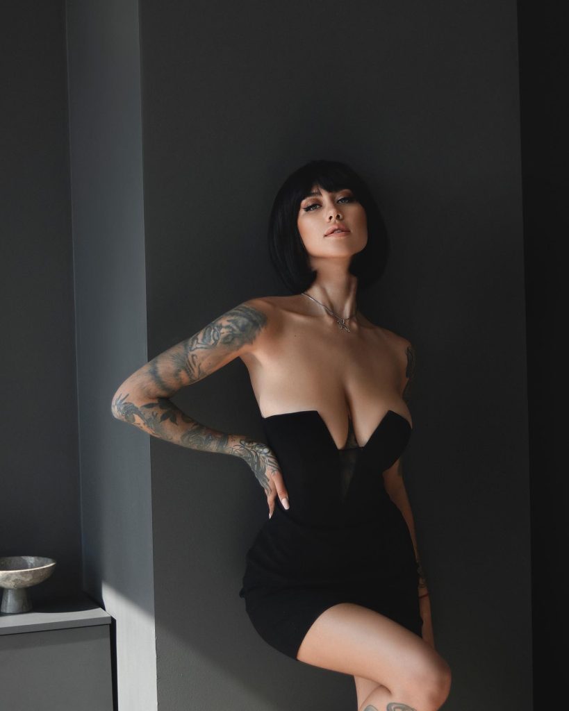 Tanya Bahtina : Reddit Sensation